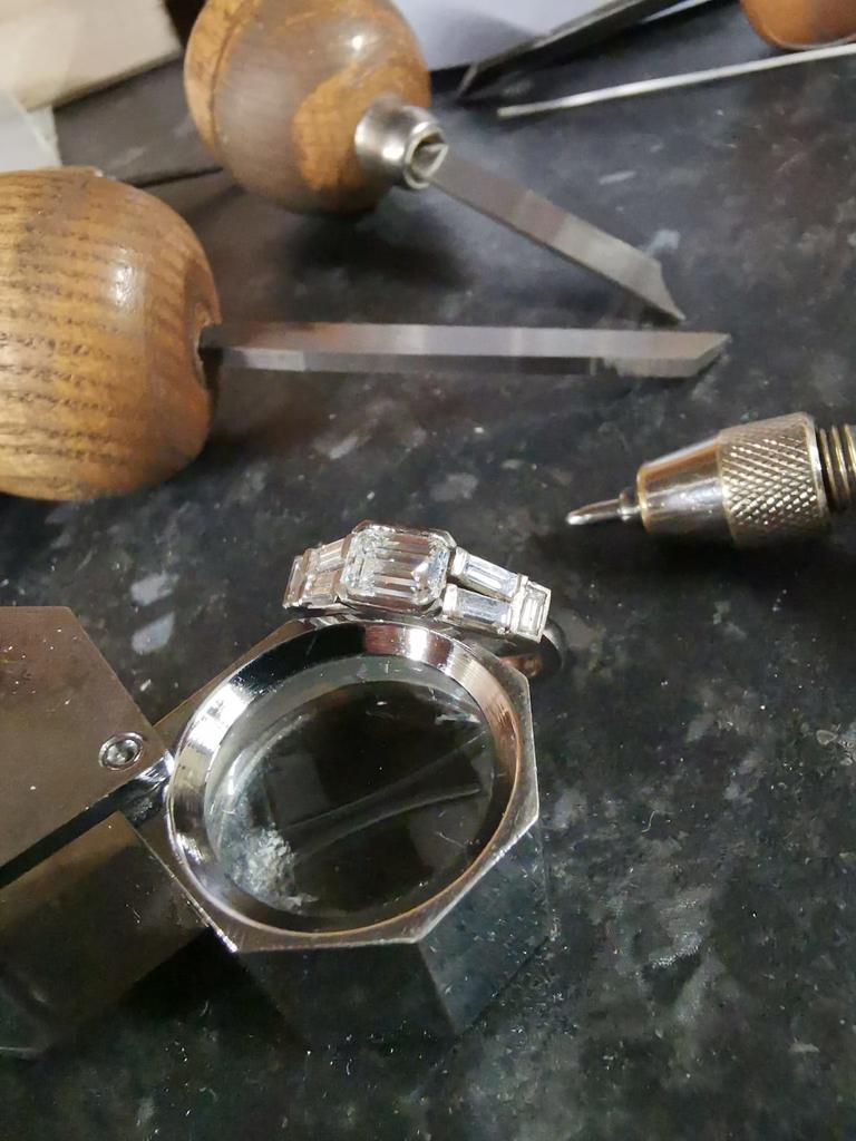 What are the types of diamond setting? – The Diamond Setter